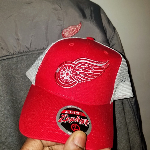 NHL | Jackets & Coats | Nhl Detroit Red Wings Heavy Fleece Jacket ...